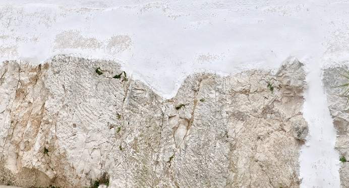 Do these Essential Steps Before White Washing an old Surface